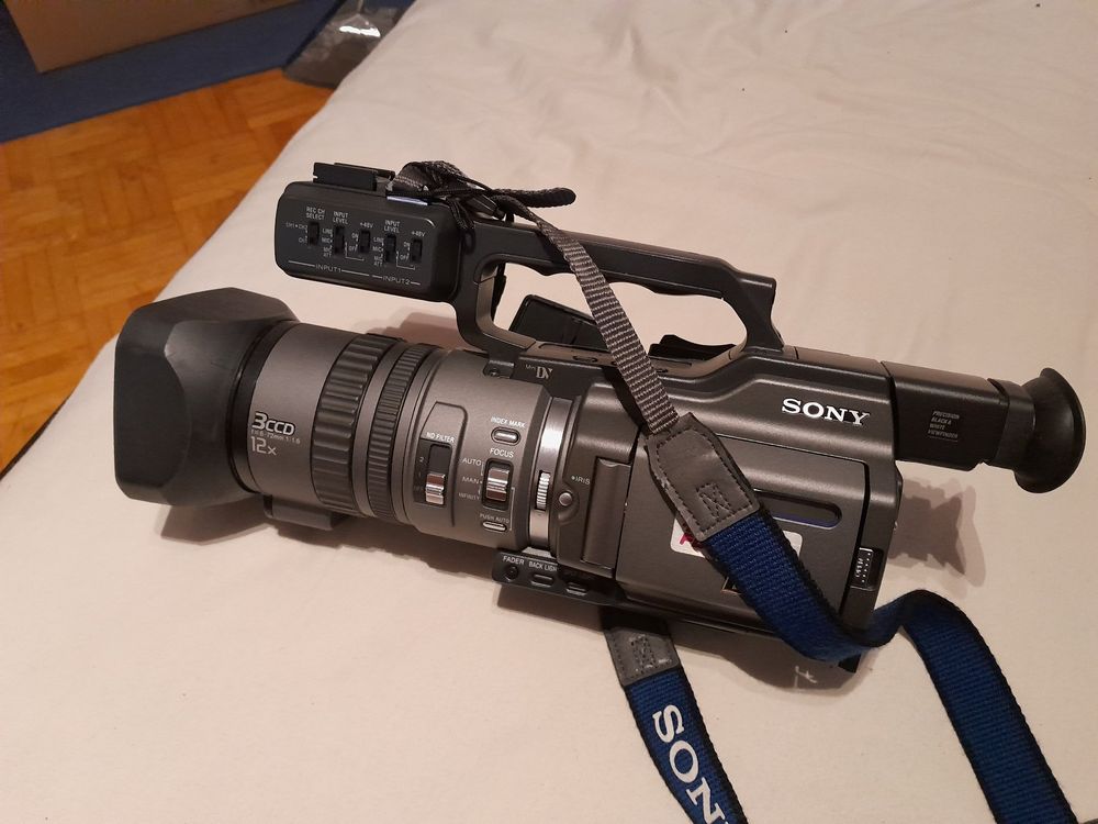 Sony DSR-PD150P Camcorder (Gebraucht) in Thun für CHF 64 – mit ...
