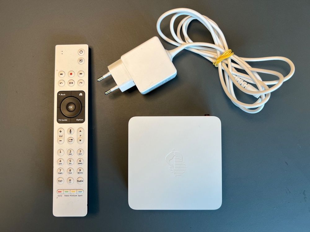 Swisscom TV Box UHD (IP1400) inkl. LAN Kabel | Kaufen auf Ricardo