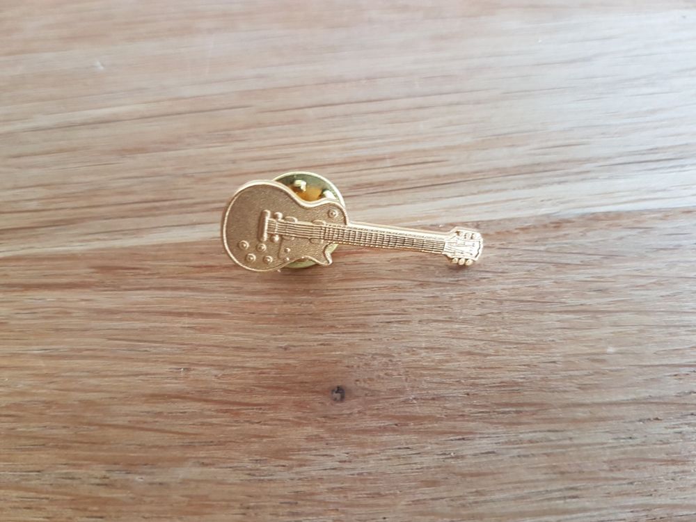 GIBSON Pin | Kaufen auf Ricardo
