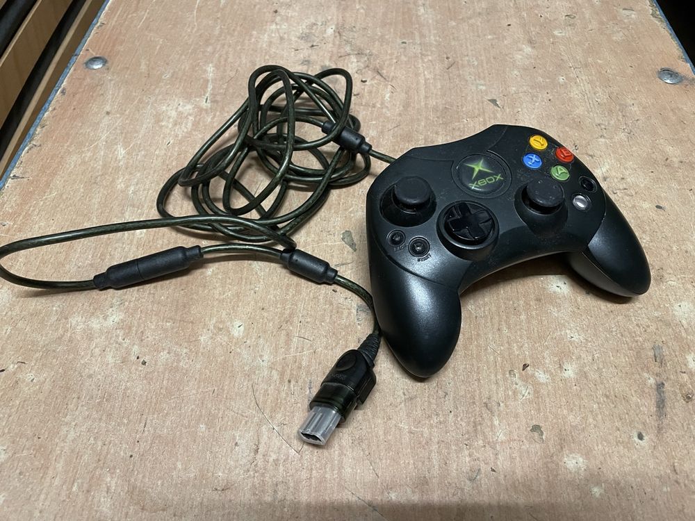 X-Box Controller (Gebraucht) in Zürich für CHF 5 – mit Lieferung auf ...