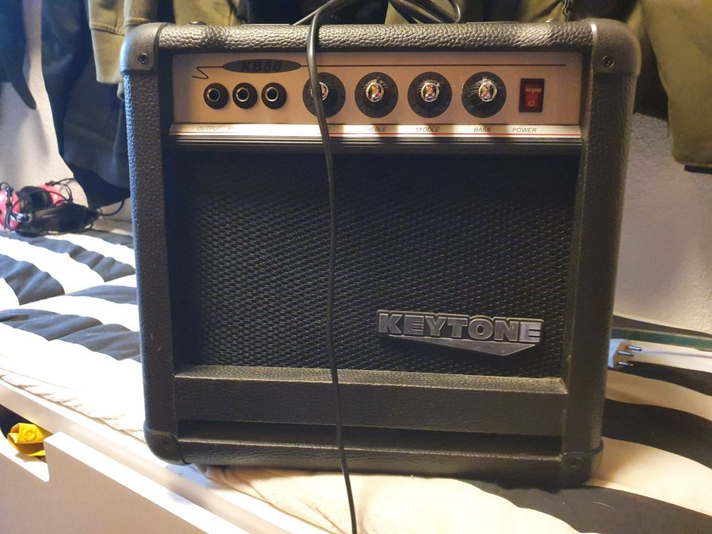 Keytone übungs Bass amp (Gebraucht) in für CHF 10 – nur Abholung auf ...