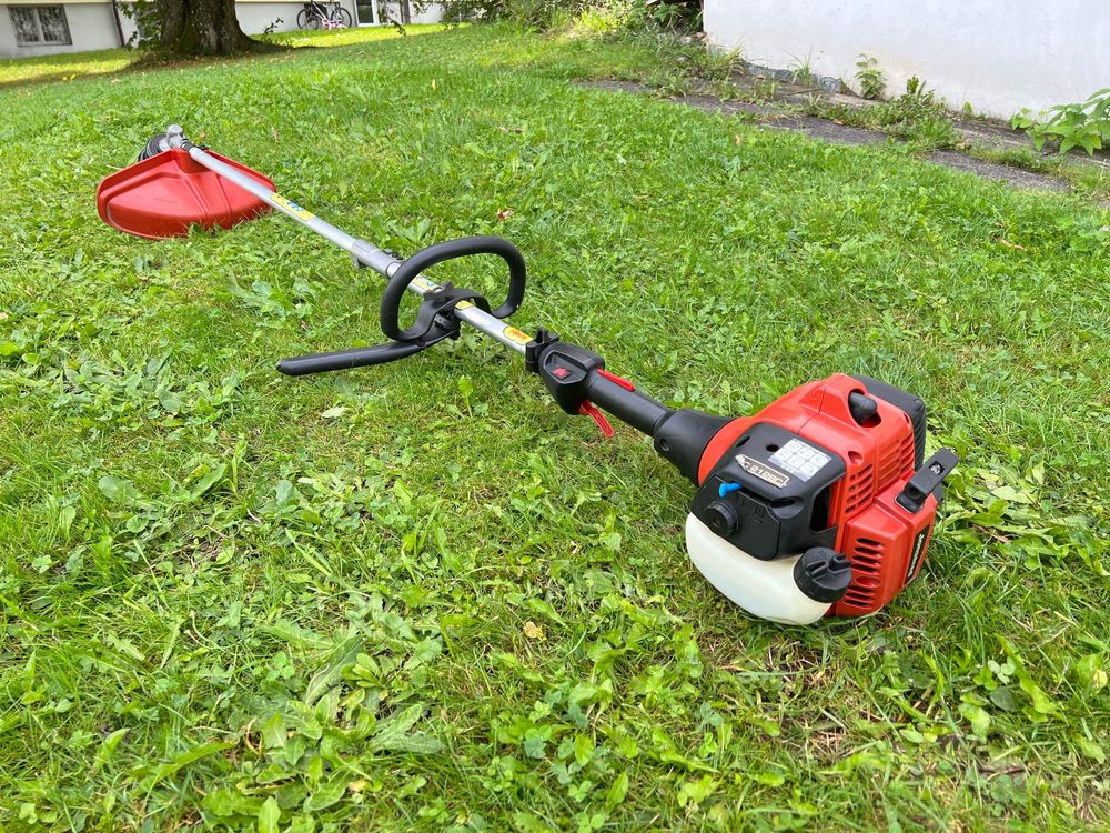 Wie Neue Kombigeräte Rasentrimmer Jonsered GC 2128 C, 2018 | Kaufen auf ...