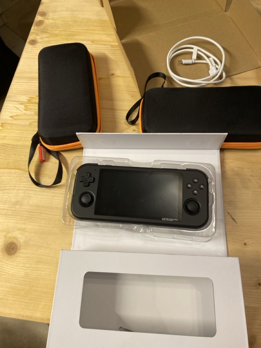 Retroid Pocket 2+ Retro Handheld Konsole - wie neu! (Gebraucht) in ...