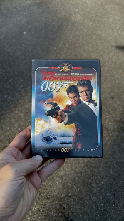 James Bond 007 Stirb an einem anderen Tag DVD (Gebraucht) in Au SG für CHF 2 – mit Lieferung auf ...