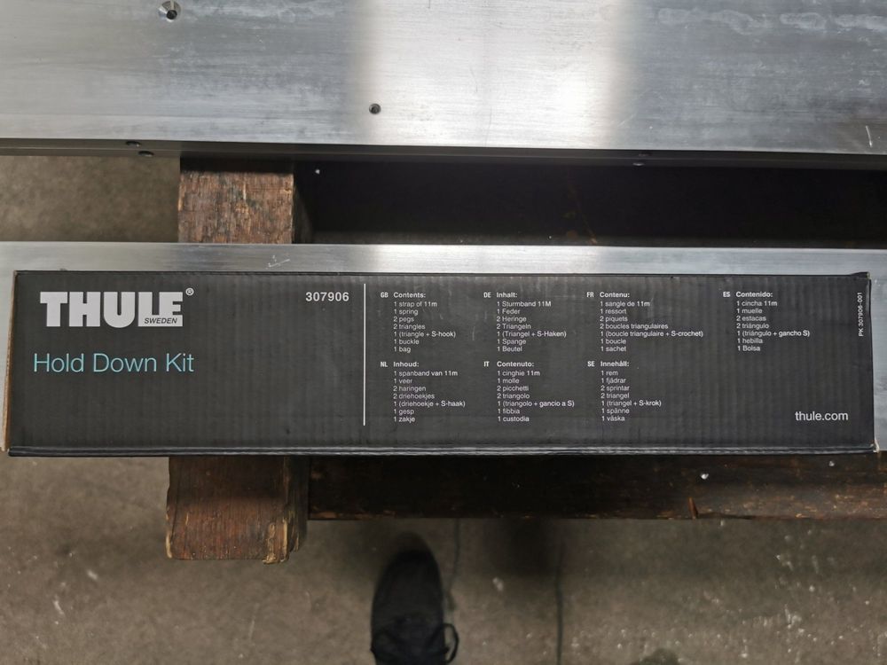 Thule Hold Down Kit (Neu und originalverpackt) in Hittnau für CHF 25 – mit Lieferung auf Ricardo ...