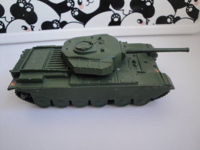 Dinky Toys. Char Centurion , selon photos (Gebraucht) in Saxon für CHF ...