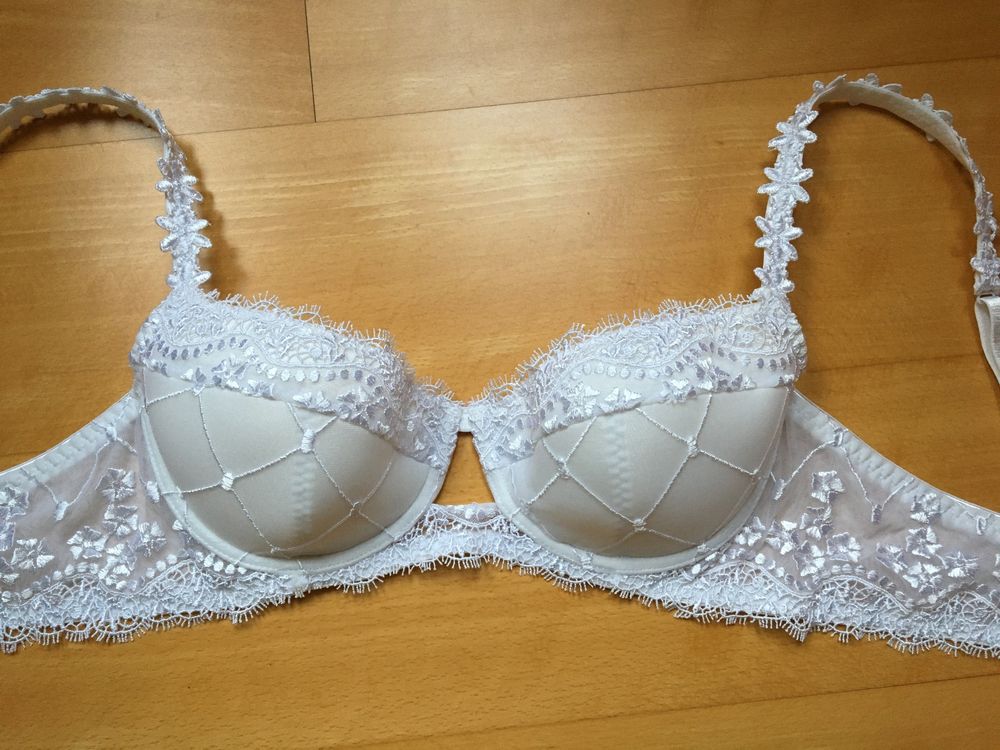 Trachten Dirndl BH 80D neuwertig (Neu (gemäss Beschreibung)) in Siebnen ...