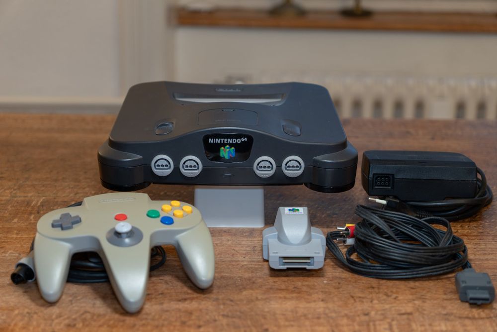 Nintendo 64 mit Rumble Pak und Controller -GUT ERHALTEN- | Kaufen auf ...
