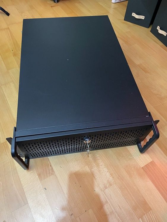 Rosewill RSV-L4000, 4u rack cabinet, 12x3.5" disk (Gebraucht) in ...