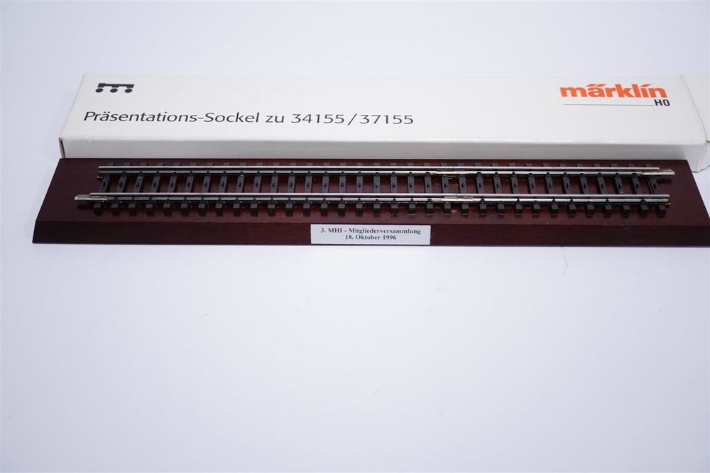 8∂ Märklin Präsentationssockel zu 34155 (Gebraucht) in Uetendorf für ...