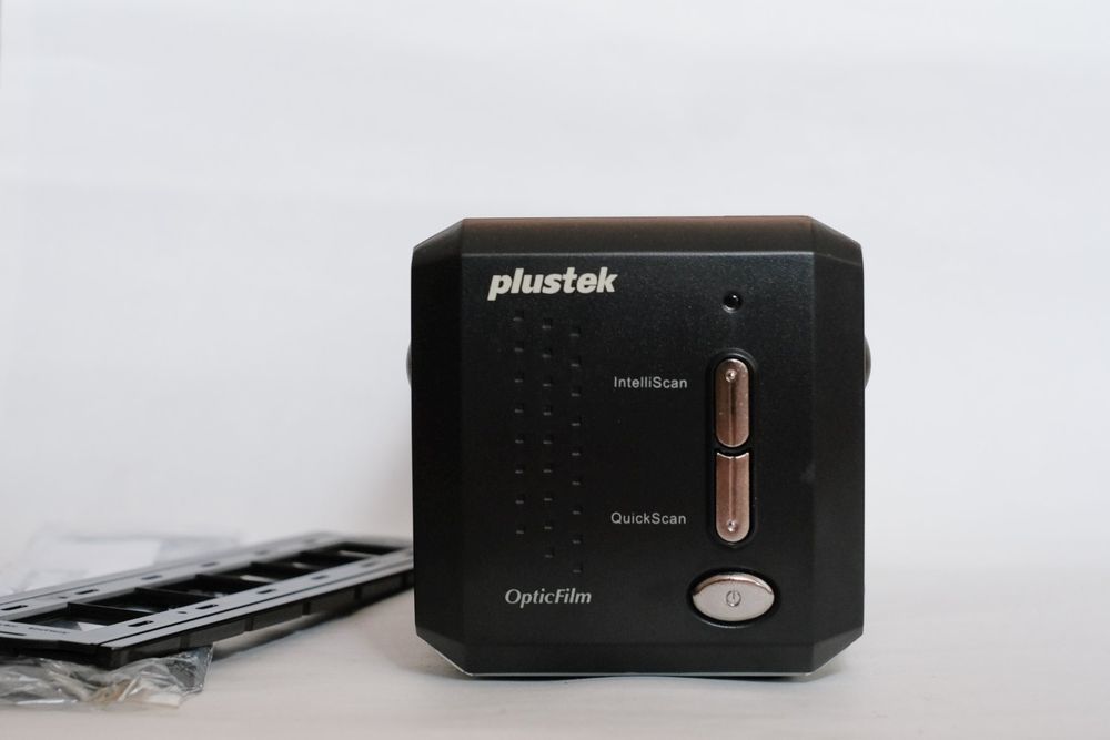 Plustek OpticFilm 8200i SE Film Negativ Scanner 35mm & 120mm | Kaufen ...