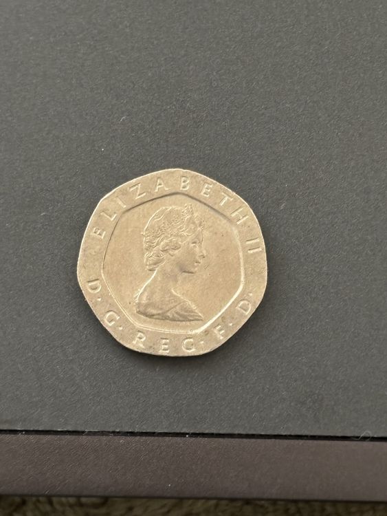 British Coins 20 Pence 1982 Queen Elizabeth II (Gebraucht) in Genève ...