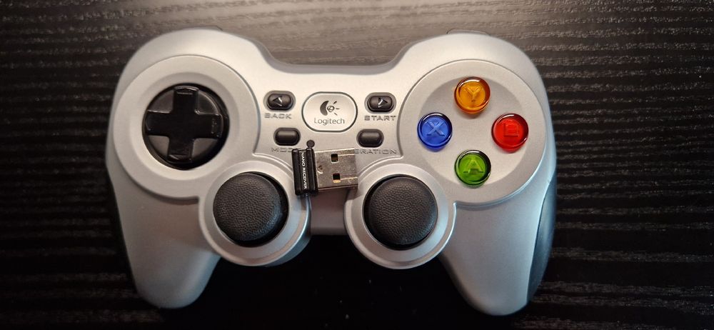 Logitech GamePad F710 - Perfekt für Gamer (Gebraucht) in Hinwil für CHF ...