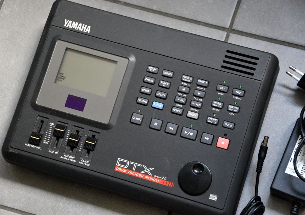 YAMAHA DTX 2 Version 2.0 Drum Trigger Module (Gebraucht) in Collonges ...