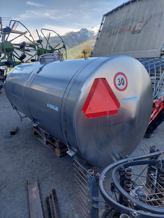 Wassertank 3.5m ³ (Gebraucht) in Gams für CHF 1200 – nur Abholung auf ...