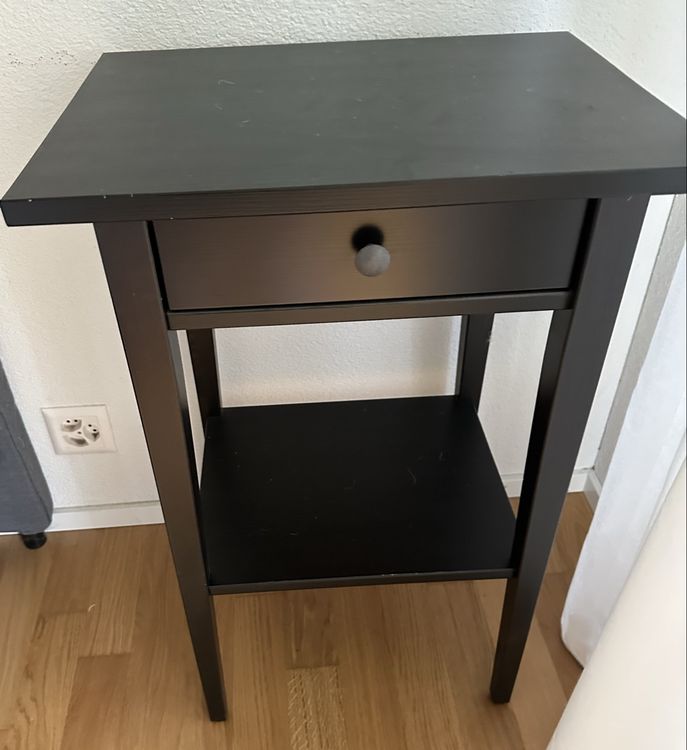 Ablagetisch, schwarzbraun. iKEA -> HEMNES (Gebraucht) in Ittigen für CHF 30 – nur Abholung auf ...