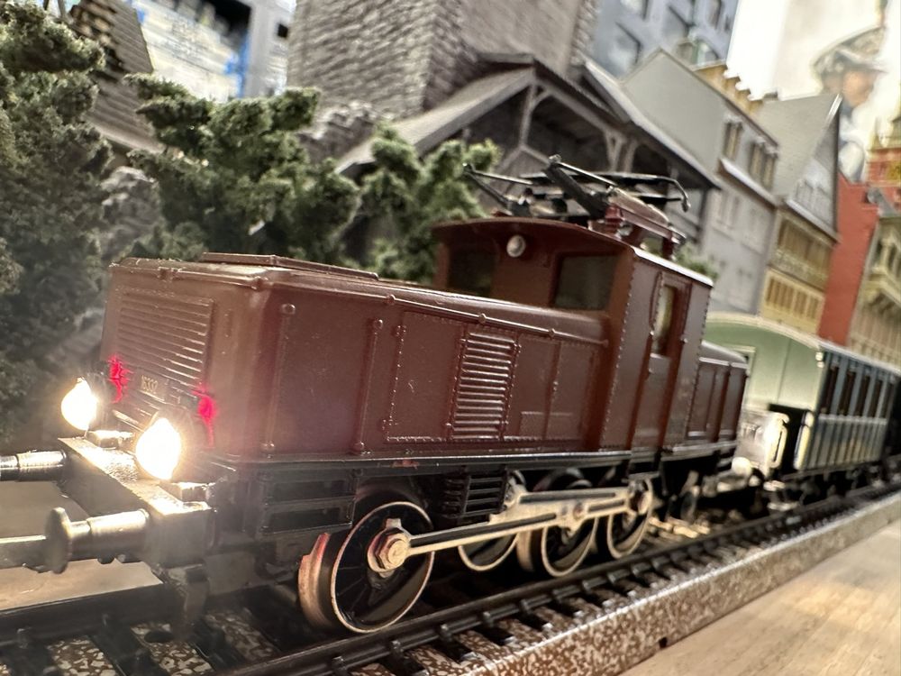 Märklin 28722 SBB Ee3/3 Zugpackung (Gebraucht) in Lupsingen für CHF 121 ...