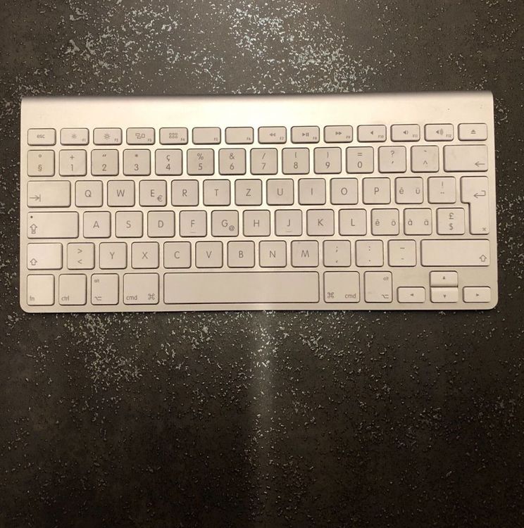Mac Tastatur Bluetooth/Wifi (Gebraucht) in Uebeschi für CHF 17 – mit ...