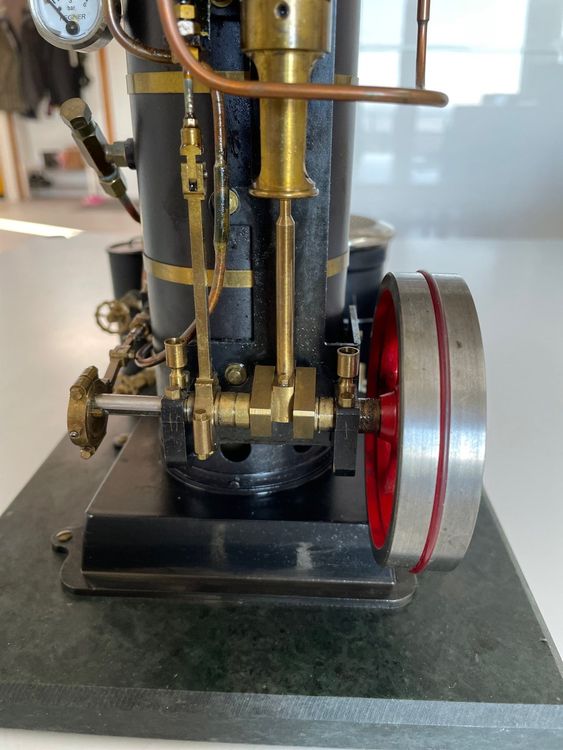 Regner Dampfmaschine mit Stehkessel Lokomobil | Acheter sur Ricardo