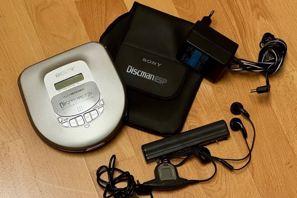 Sony Discman D-465 mit ESP & Mega Bass – tragbarer CD-Player (Gebraucht ...