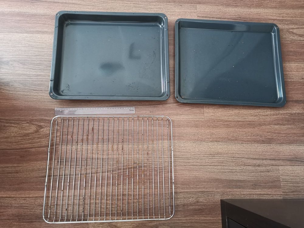 Electrolux Backbleche (6x) + Rost (Gebraucht) in Thundorf für CHF 24 ...