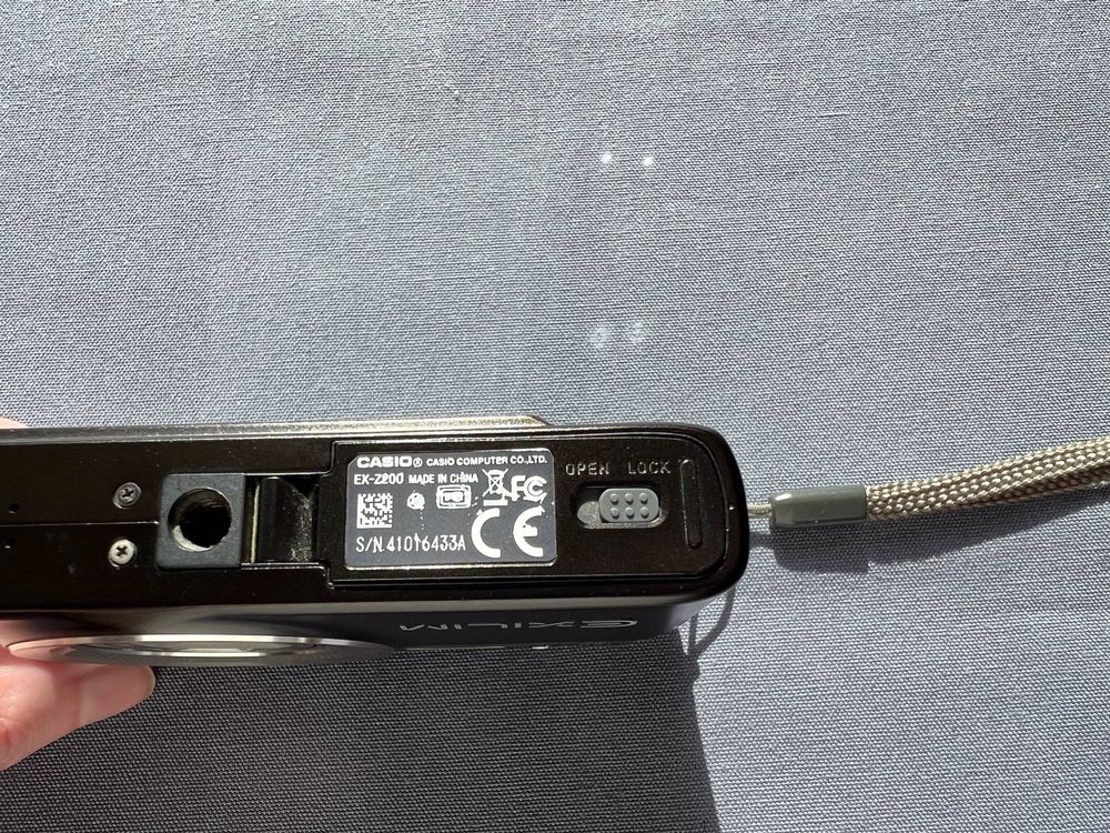 CASIO Exilim Digital Camera Ex-Z200 10.1 Mega Pixels | Kaufen auf Ricardo