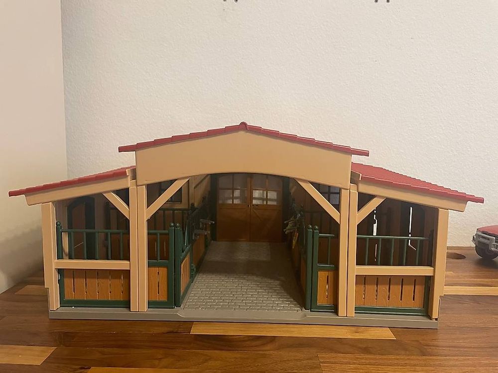 Schleich Bauernhof mit Tieren und Fahrzeugen (Gebraucht) in Hinwil für ...