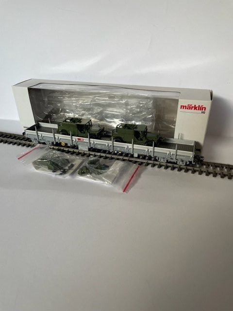 Märklin 47068 Niederbord Res mit 2 Serval CH-Armee | Kaufen auf Ricardo