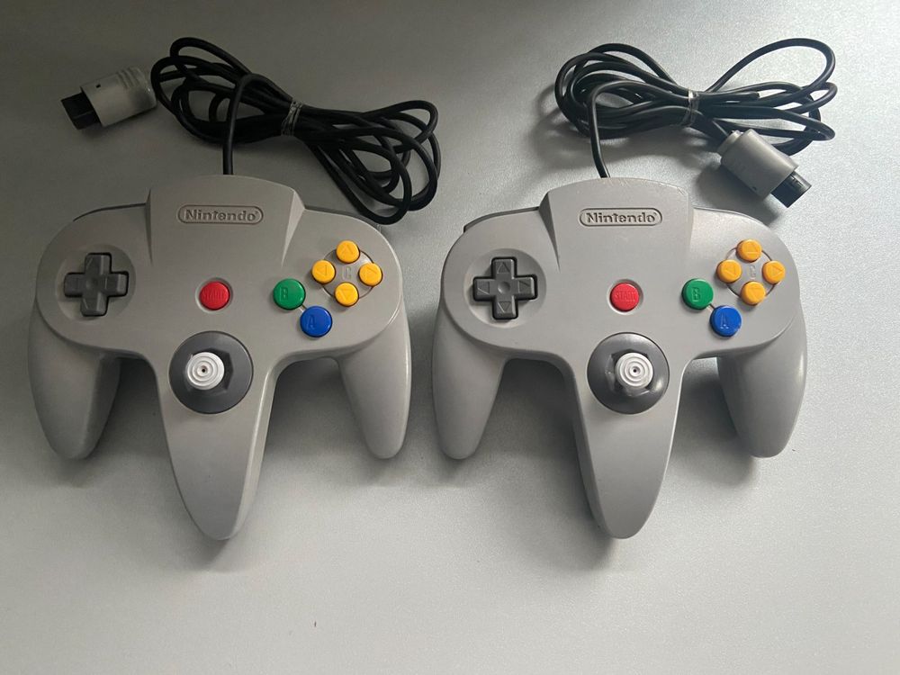 2 Nintendo 64 (N64) Original Controllers Pad's (Gebraucht) in Rivera ...