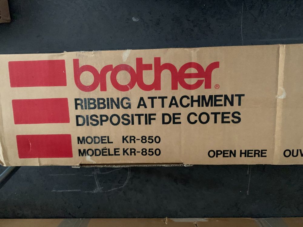 Brother Strickmaschine KH 970 u. Doppelbettergänzung KR 850 (Gebraucht) in für CHF 2150 – mit ...