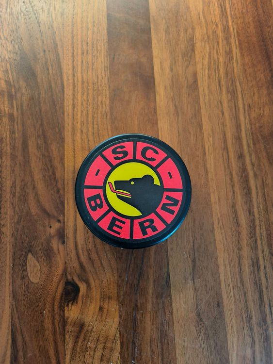 SC Bern Puck - mit Bär-Emoji | Kaufen auf Ricardo