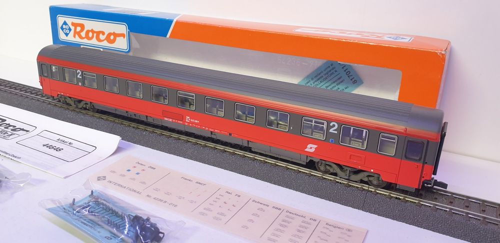 Roco ÖBB Personenwagen exact 1:87 44648 (Neu und originalverpackt) in ...