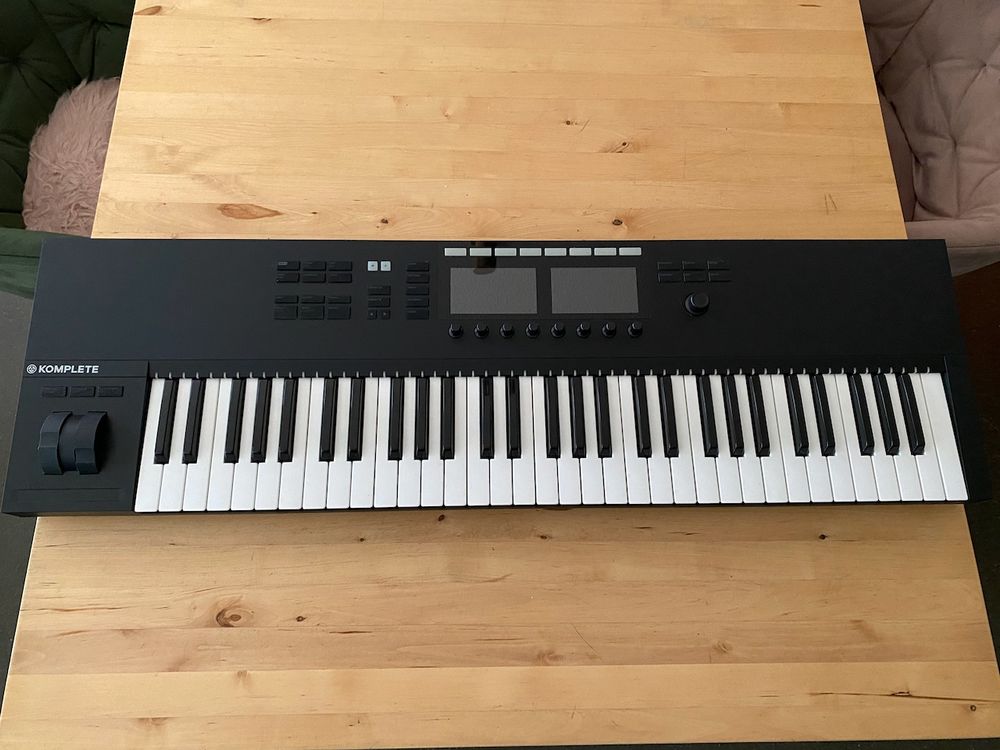 Native Instruments Komplete Kontrol S61 MKII (Gebraucht) in für CHF 350 ...