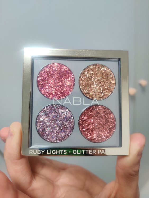 NABLA ruby lights glitter palette (Gebraucht) in S. Pietro für CHF 14 ...
