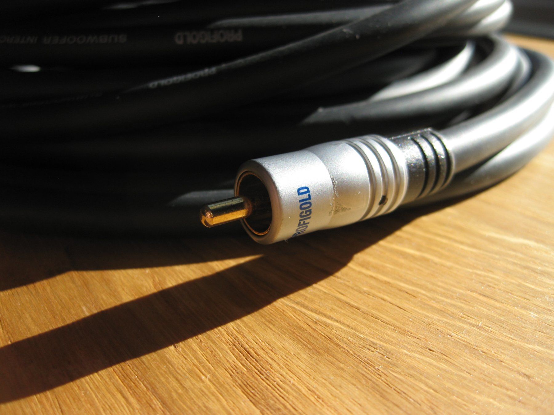 Profigold Subwoofer Cinchkabel (10m) Nr. 2 (Gebraucht) in Dürnten für ...