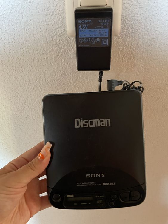 Vintage Sony Discman D-121 CD compact player with Speaker (D'occasion) à Verbier pour CHF 25 ...