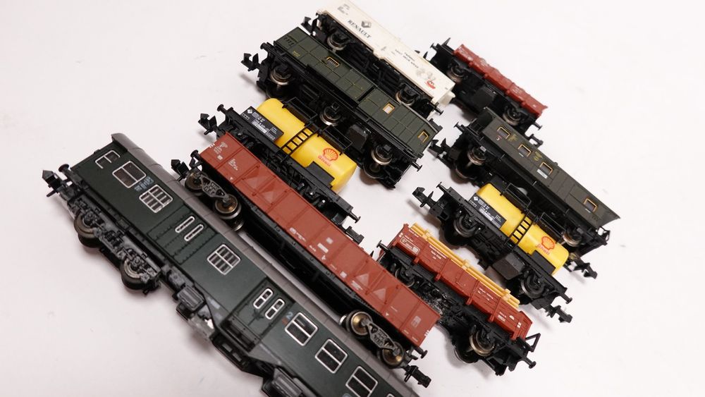 e42 Spur N 9 Wagen | Bastelware (Defekt) in Thun für CHF 10 – mit ...