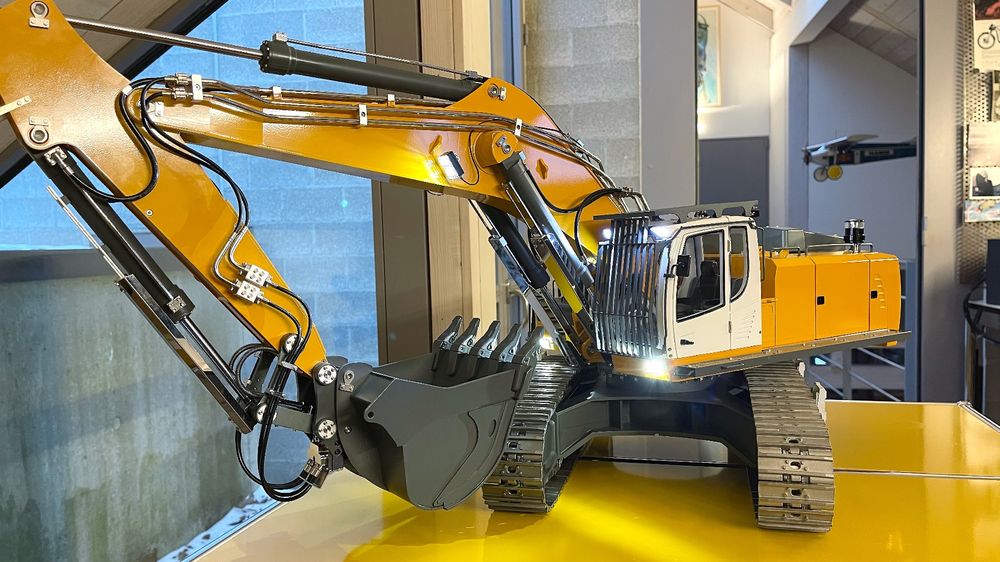 Bagger Liebherr 970 von Kabolite RC 1:13,5 | Kaufen auf Ricardo
