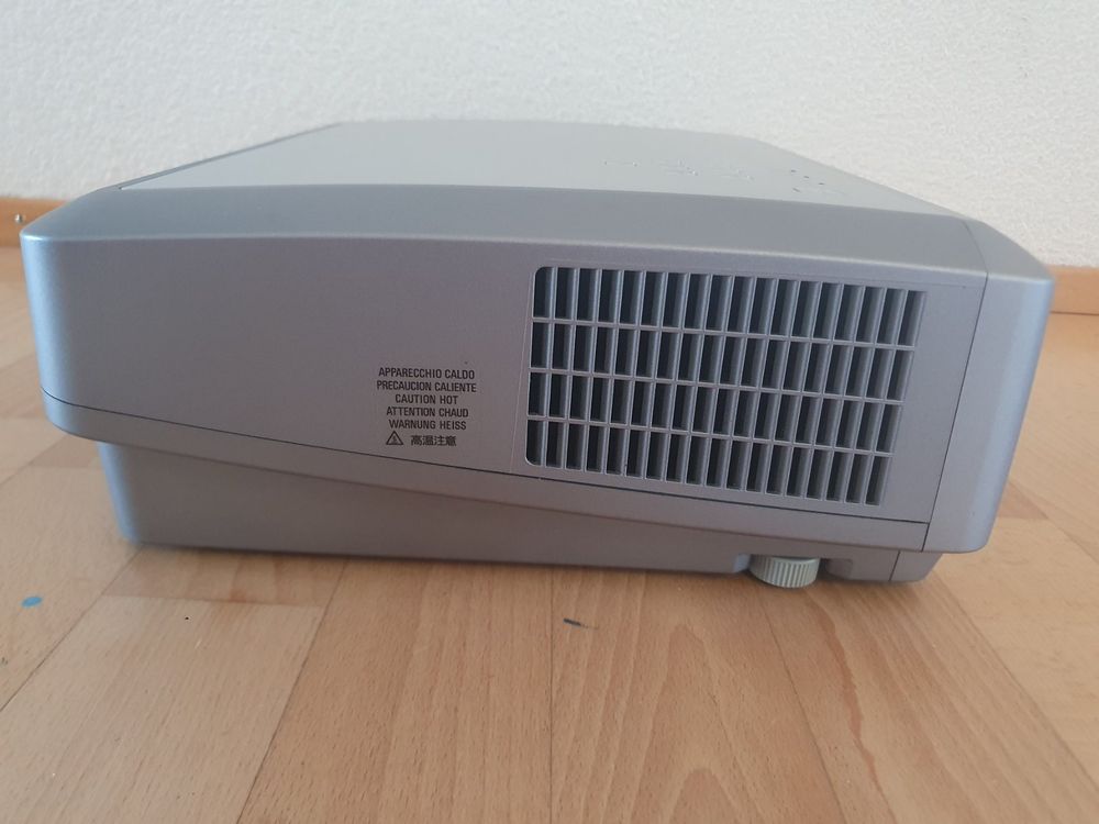 🔥SANYO PLV-Z4 FULLHD🎬PLV-Z4000📺Beamer🎥Projektor HEIMKINO (Gebraucht) in ...