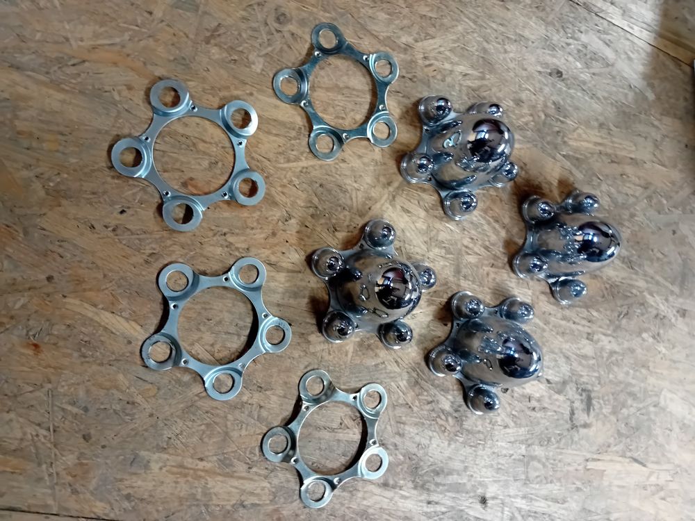 Spider Caps, 4 Stück inkl. Schrauben | Kaufen auf Ricardo