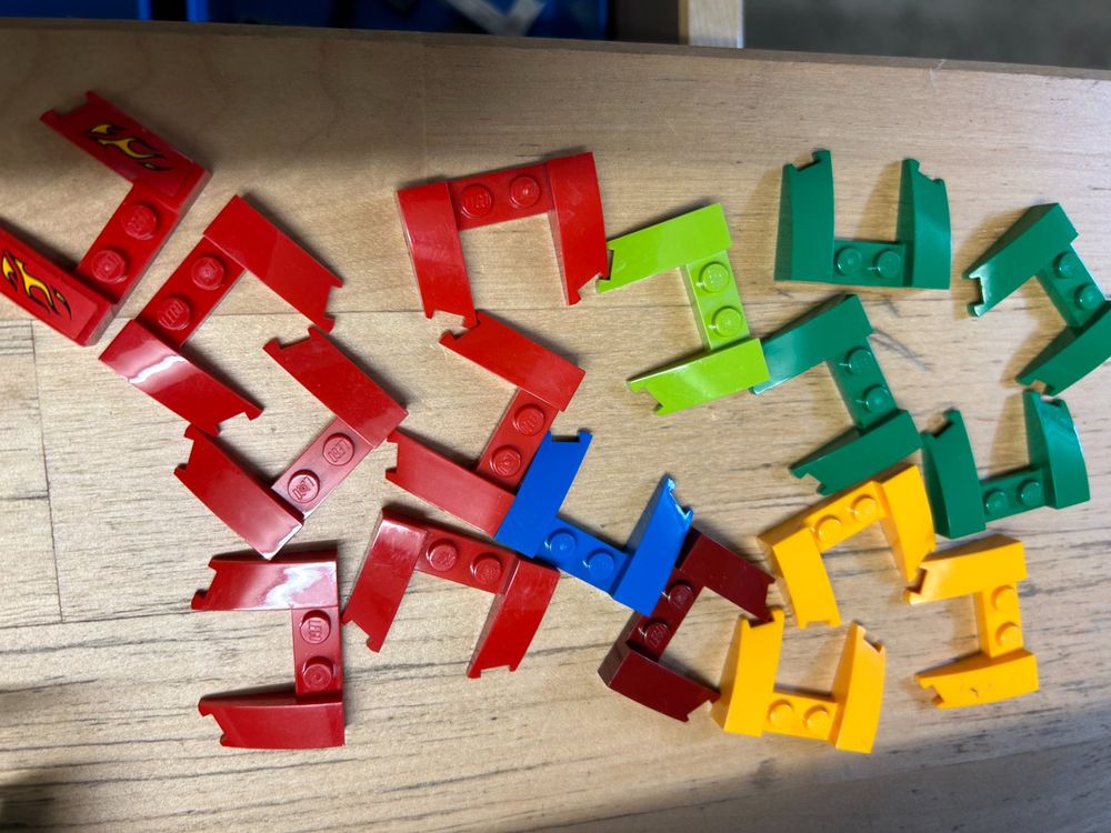 LEGO 16x Kotflügel 3x4x2/3 (11291) (Gebraucht) in Müntschemier für CHF ...