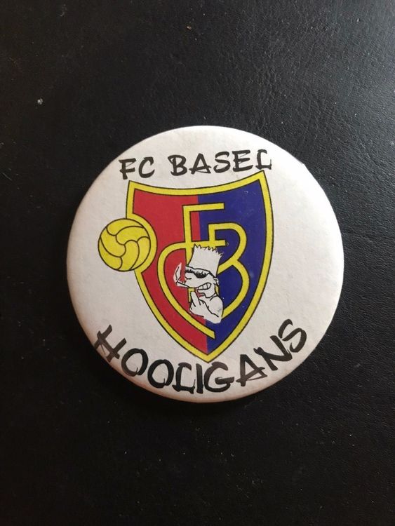 Badge à épingler FC Basel Hooligans (D'occasion) à Lausanne pour CHF 15 ...