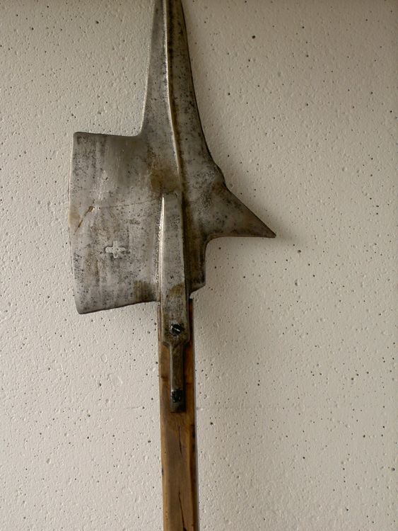 Hellebarde Helebarde | Kaufen auf Ricardo