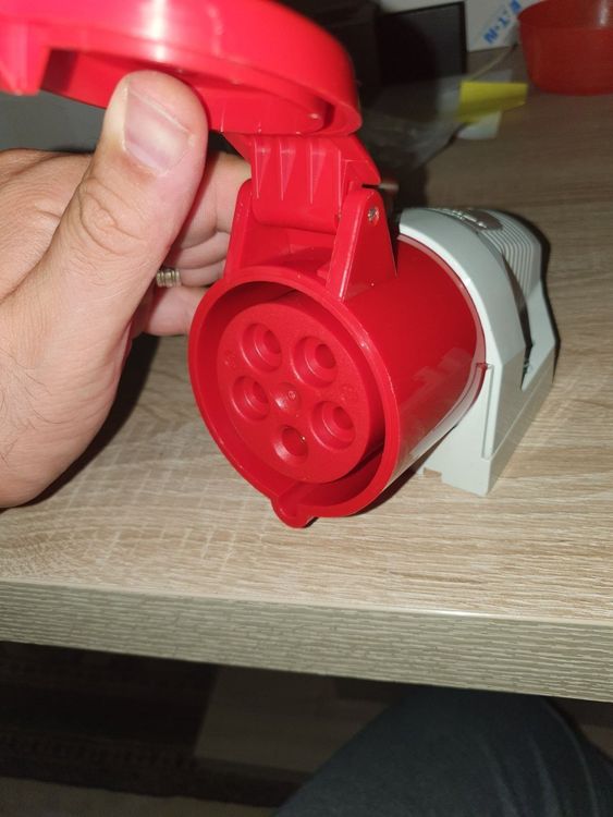CEE 32A 5P 400V Steckdose (Neu (gemäss Beschreibung)) in Zürich für CHF ...
