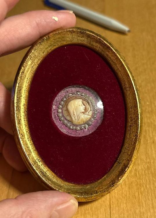 Napoleon Rahmung mit antike Figur du Perlen (Gebraucht) in Zürich für CHF 200 – nur Abholung auf ...