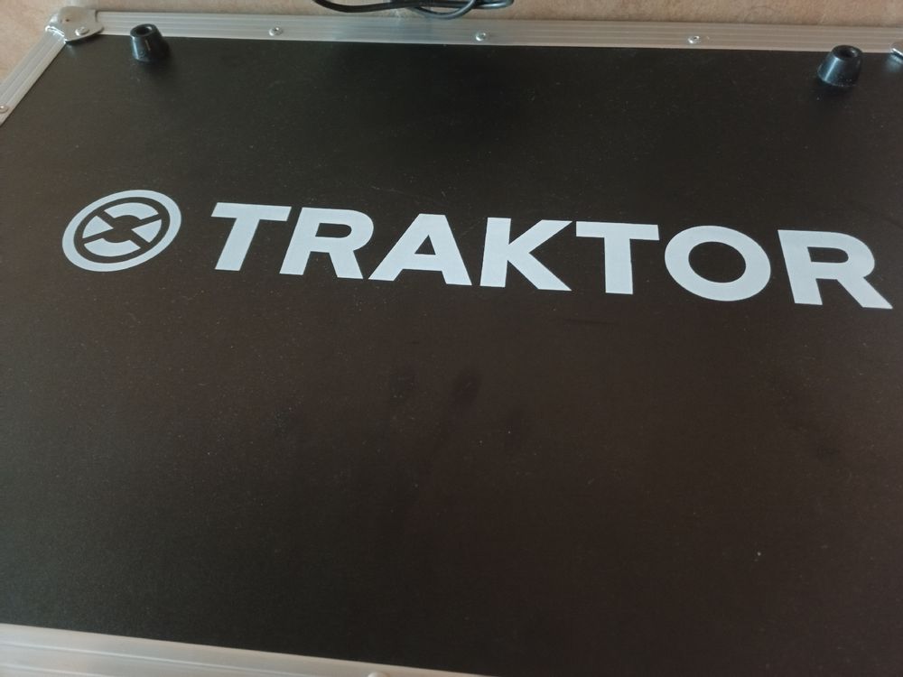 TRAKTOR KONTROL CASE (Gebraucht) in Pfäffikon ZH für CHF 100 – nur ...