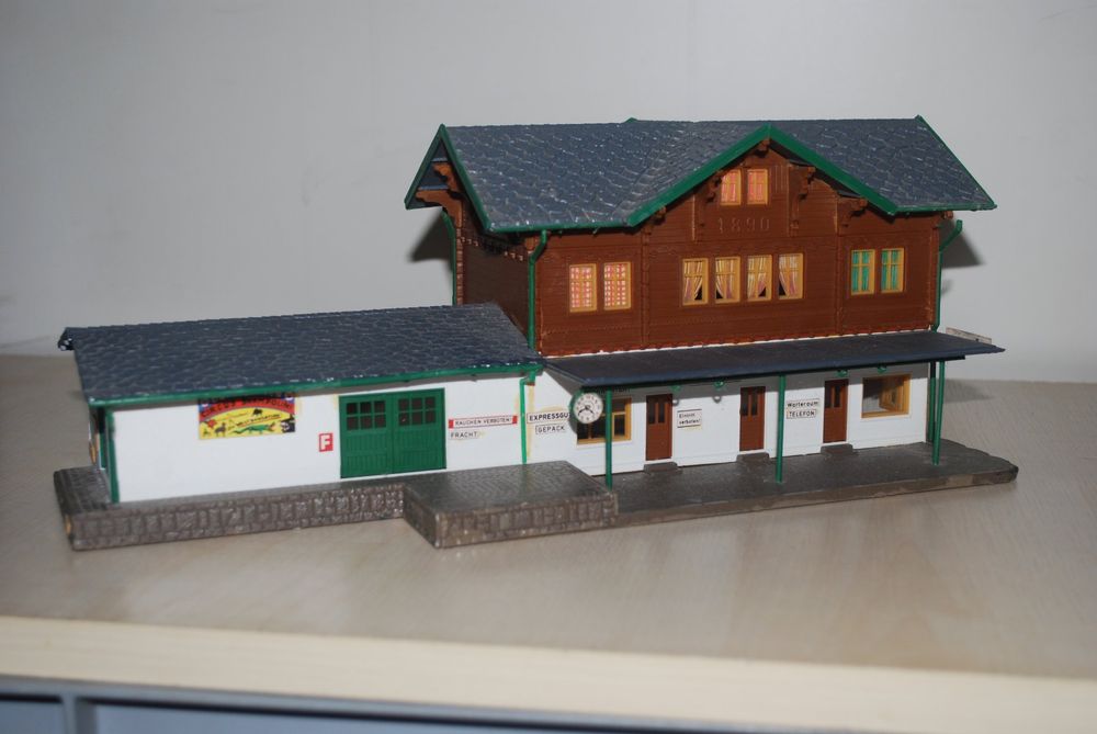 Pola H0 Bahnhof St. Niklaus fertig aufgebaut | Kaufen auf Ricardo