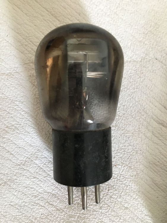 Röhren Lot 20-40er Jahre, über 70 Stück (Defekt) in Oftringen für CHF ...