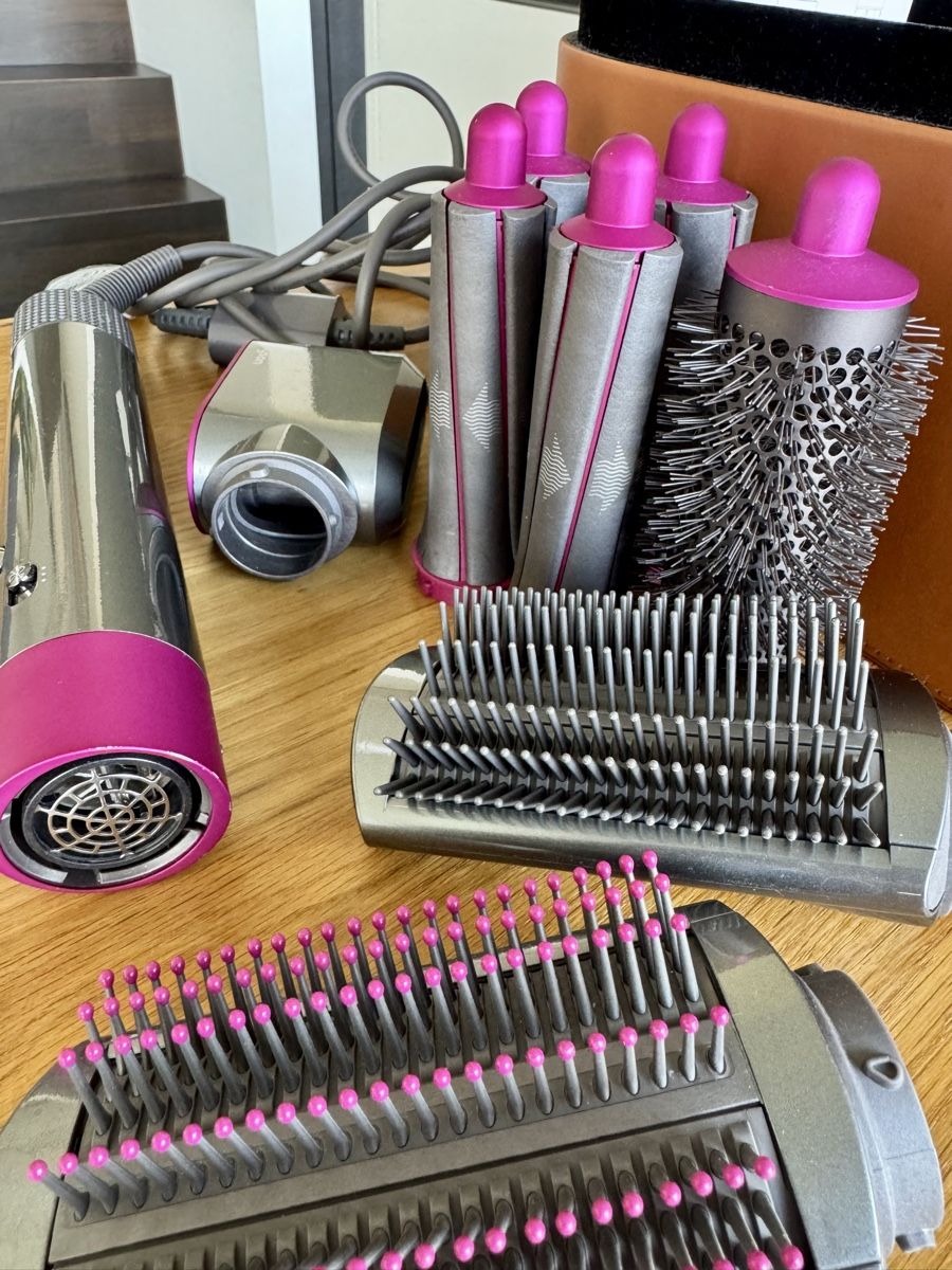 Dyson Airwrap Complete Haarstyler - Top Zustand! (Gebraucht) in Basel ...