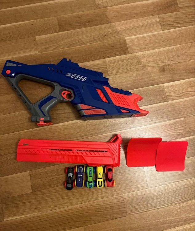 Nerf Nitro Flash Fury Chaos inkl. Autos (Gebraucht) in Bülach für CHF ...